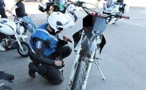 Poliisi puuttui Siilinjärvellä mopoilijoiden tekemisiin - 9 mopoa ...